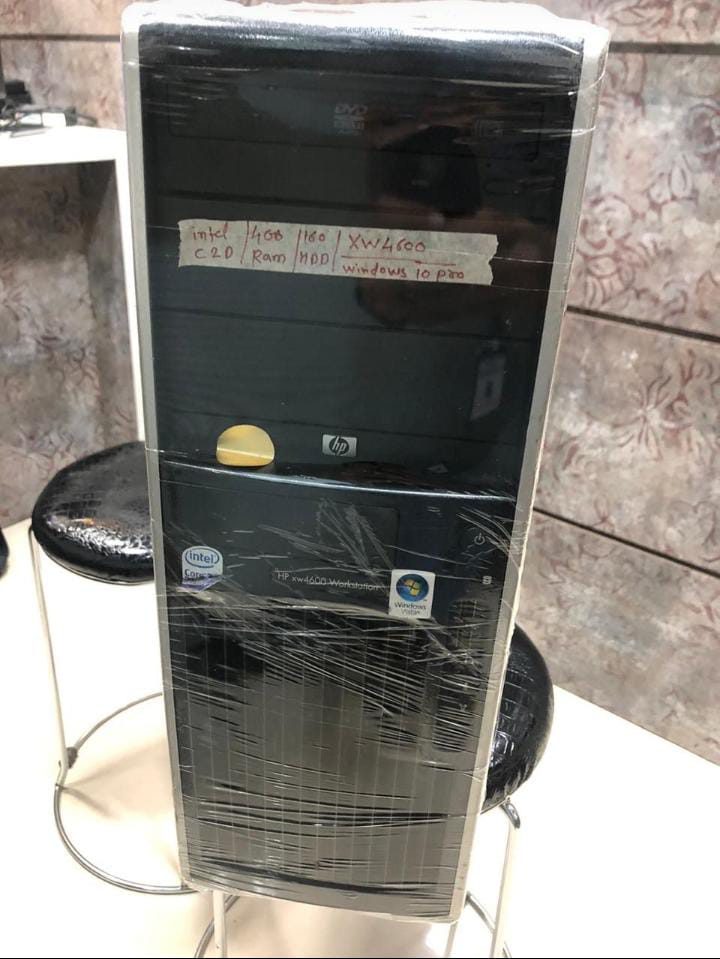 HP WS XW4600, 4 GB / 160 GB/DVD RW / C2D CPU/ LAN/ VGA/ DP PORT / 15 ...